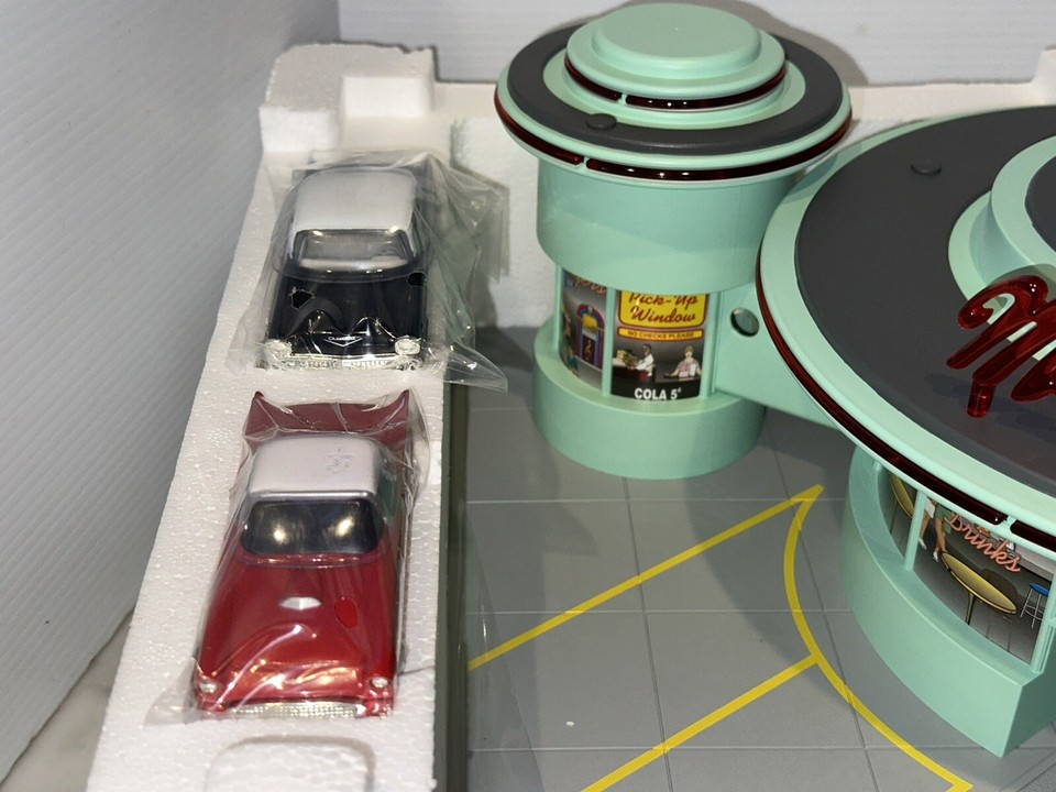 Mth Railing O Scale 30-9105 Operating Drive -in- Diner Mel’s New In Box ...