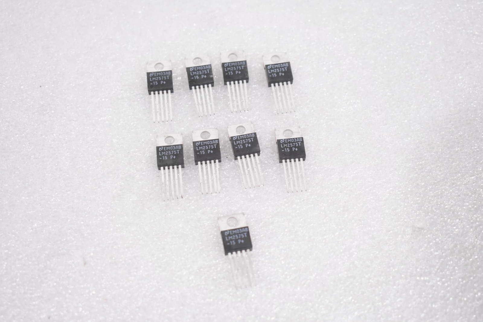 NATIONAL SEMICONDUCTOR LM2575T-15 VOLTAGE REGULATOR, 1A, 15V, (LOT OF 9 ...