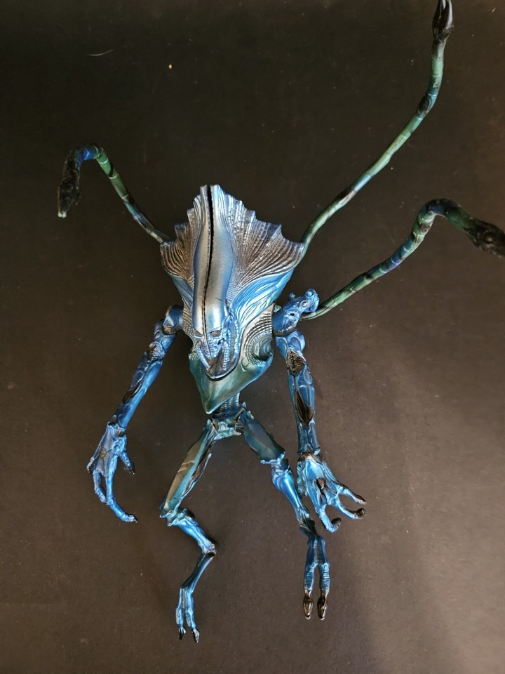 Independence Day Alien Science Officer 8" Action Figure 1996 ...