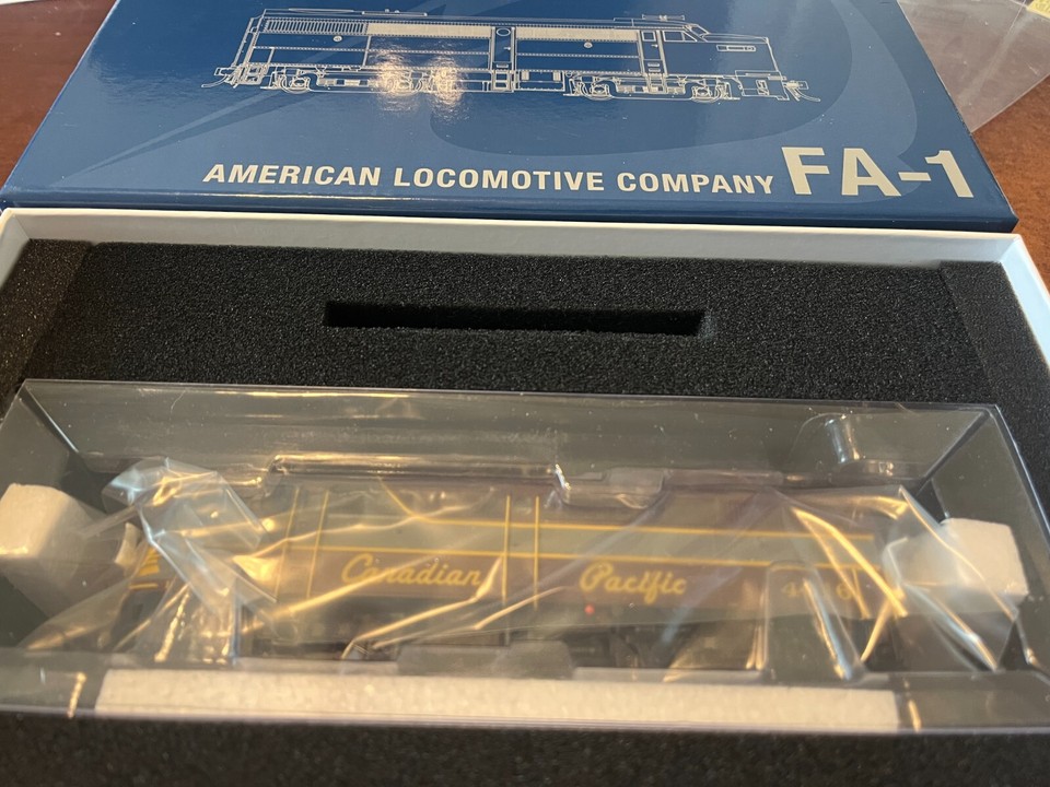 HO Rapido Canadian Pacific (Script Scheme) FA-1 with DCC & Sound | eBay