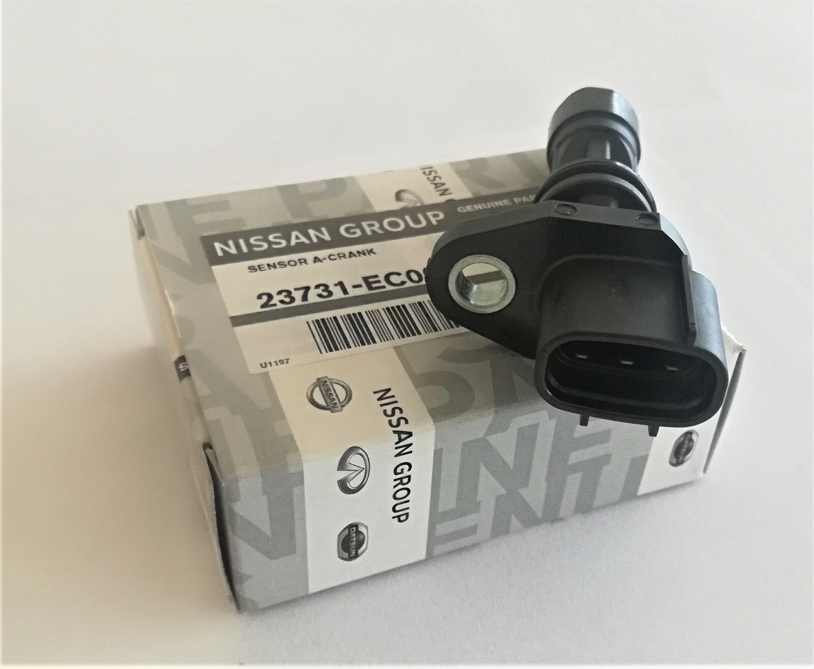 NISSAN Genuine 3-Pin Crankshaft Position Sensor PATHFINDER CARAVAN ...