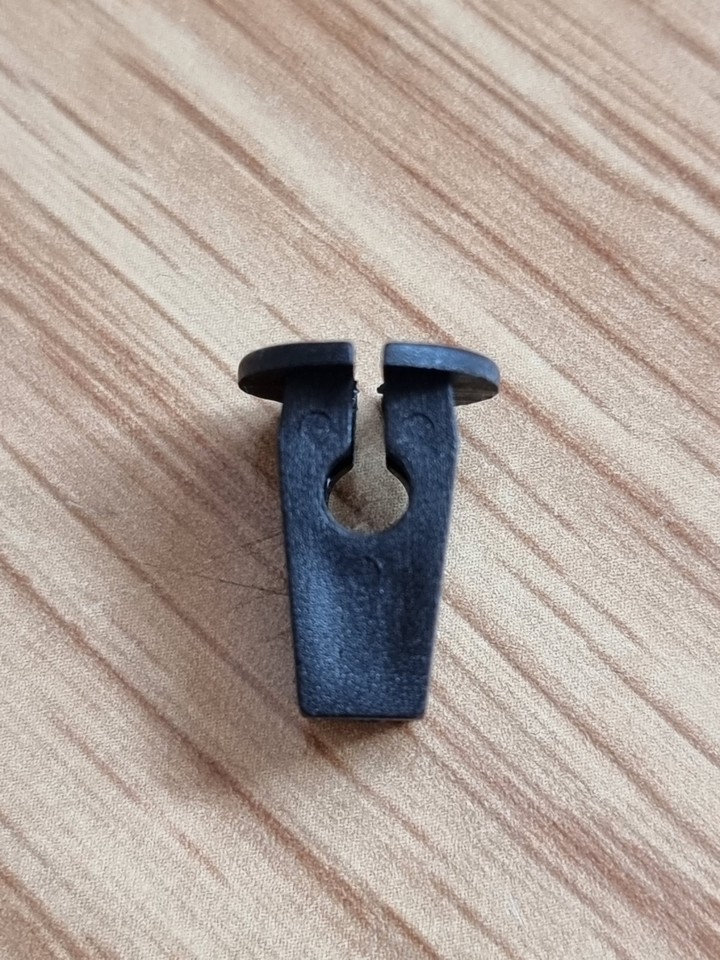 Auto Fasteners, Plastic Captive Nuts,Square 10pk Clips For Self Tappers ...