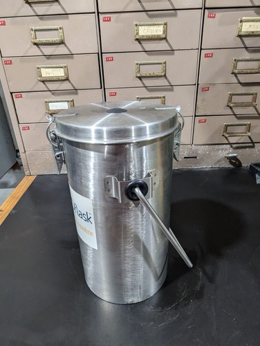 Thermo Fisher Thermoflask 2123 2 Liter Benchtop Liquid Nitrogen Flask ...