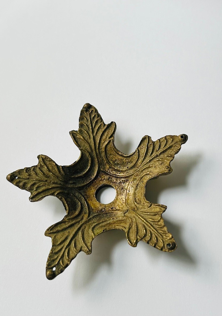 Fancy Decorative Brass 5 Holes 3 1/4" Bobeche Chandelier Lamp Part ...