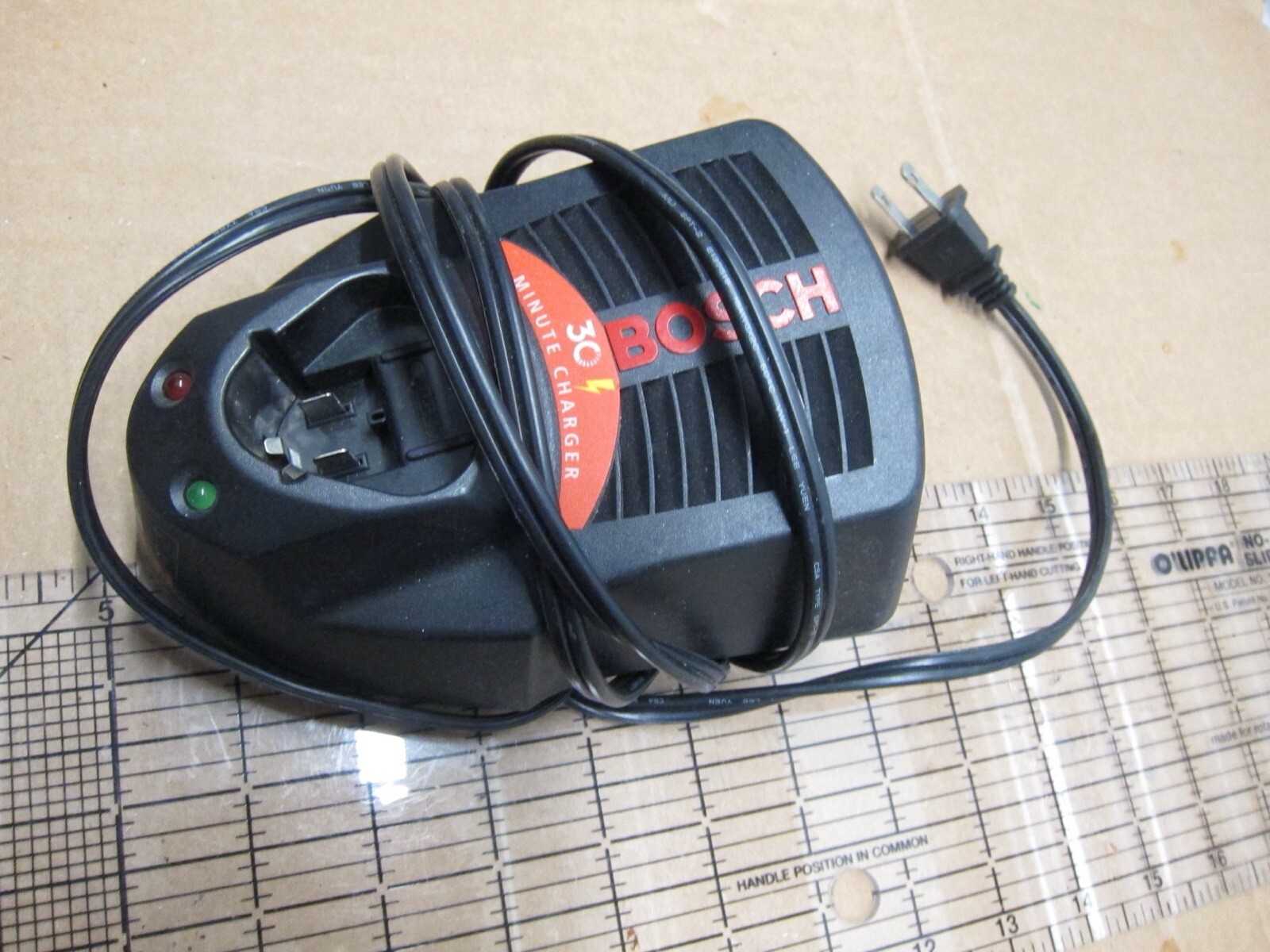 Bosch BC430 Lithium Li-Ion 30-Minute 10.8V-12V Battery Fast Charger OEM ...