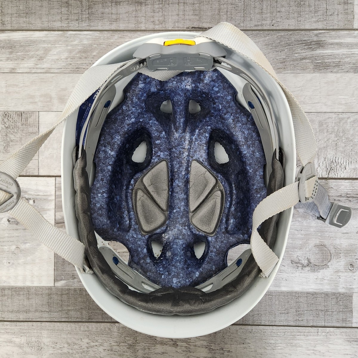 Petzl Elios Climbing My Favourite Climbing Helmet: The Petzl Meteor