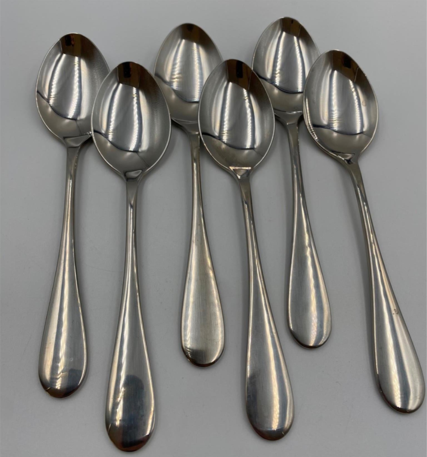Oneida / Heirloom Stainless Steel disco OMNI Soup / Dessert Spoons Set ...