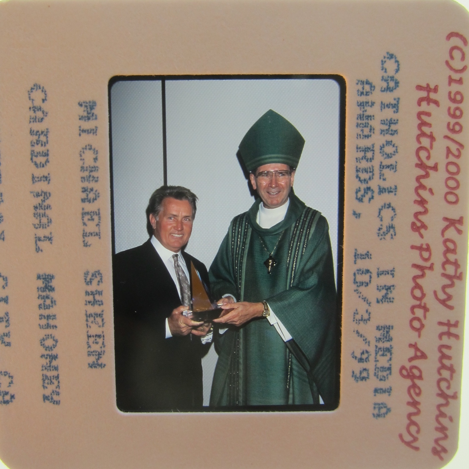 MARTIN SHEEN 1999 CARDINAL ROGER MAHONEY Los Angeles ORIGINAL SLIDE 1 ...