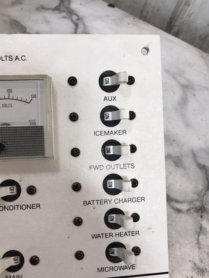 97 Chris Craft Crowne 33 Boat 120 V AC shore power breaker switch board ...