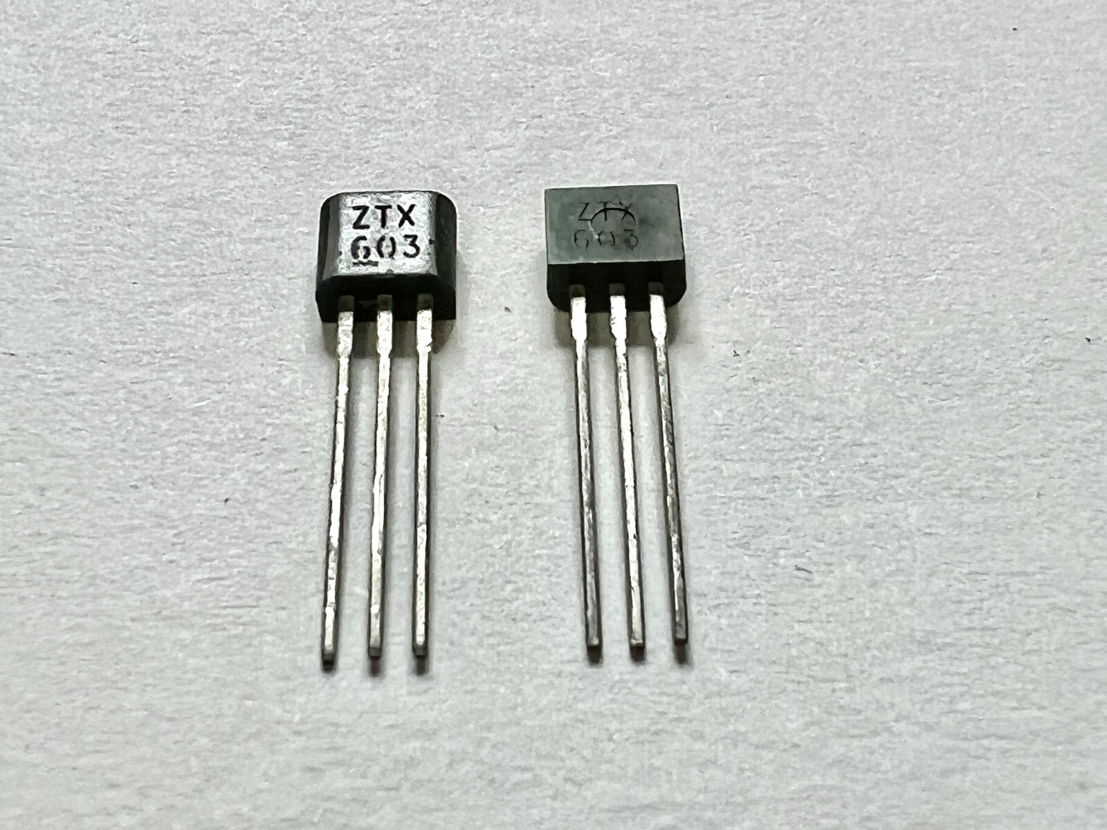 10pcs of ZTX603 Transistor Darlington NPN 80V 1A Automotive 3-Pin E ...
