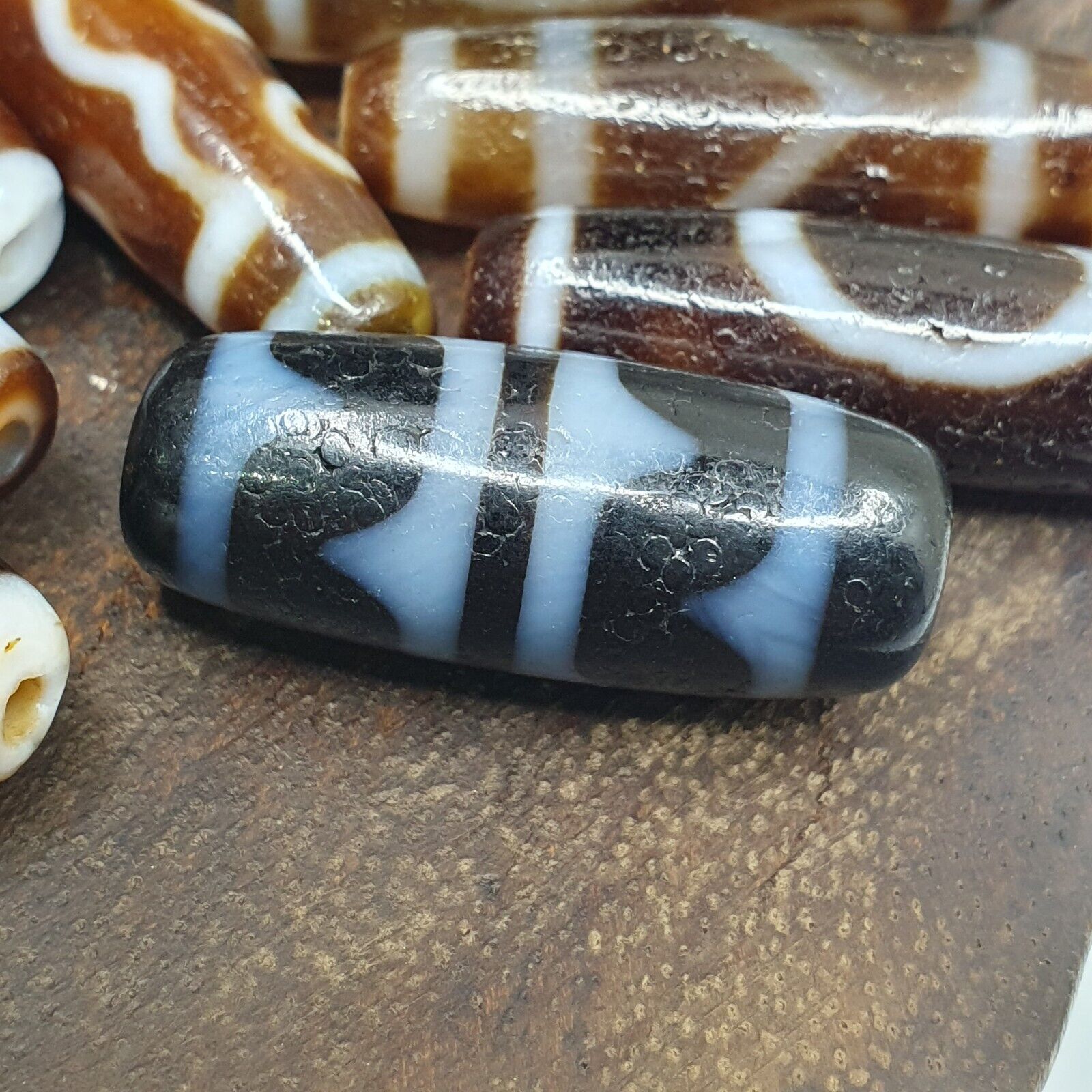 Lot 10 Tibetan Unique patterns Eyes Agate stone Dzi Bead Amulet L10P | eBay