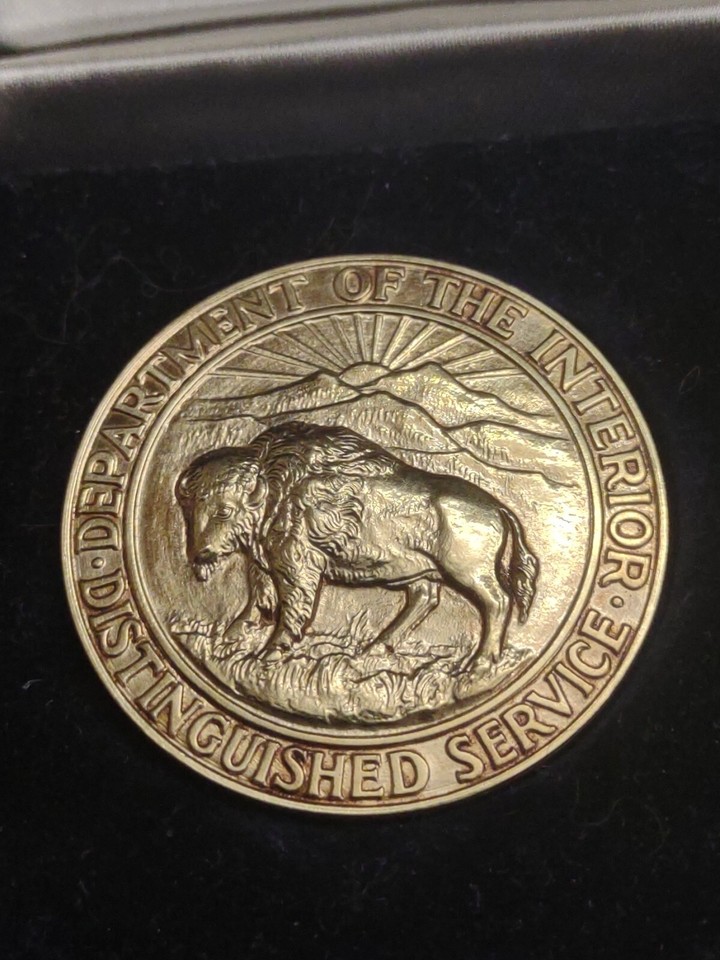RARE 1952 Department of Interior Commendable Service Award US Mint 14kt ...