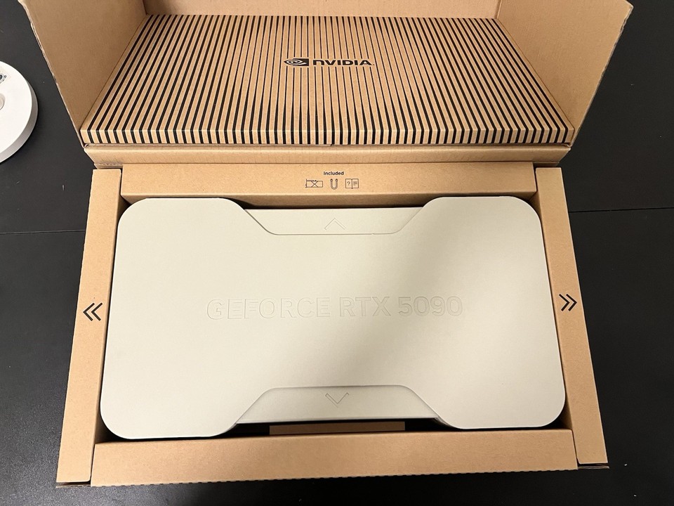 NVIDIA GeForce RTX 5090 Fe Founders Edition Open Box | eBay