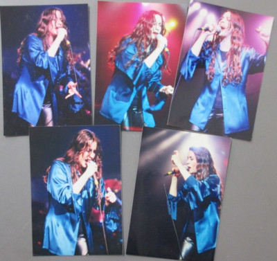 Alanis Morissette photos color concert 3 1/2" X5" Pro Shot FIVE photos ...