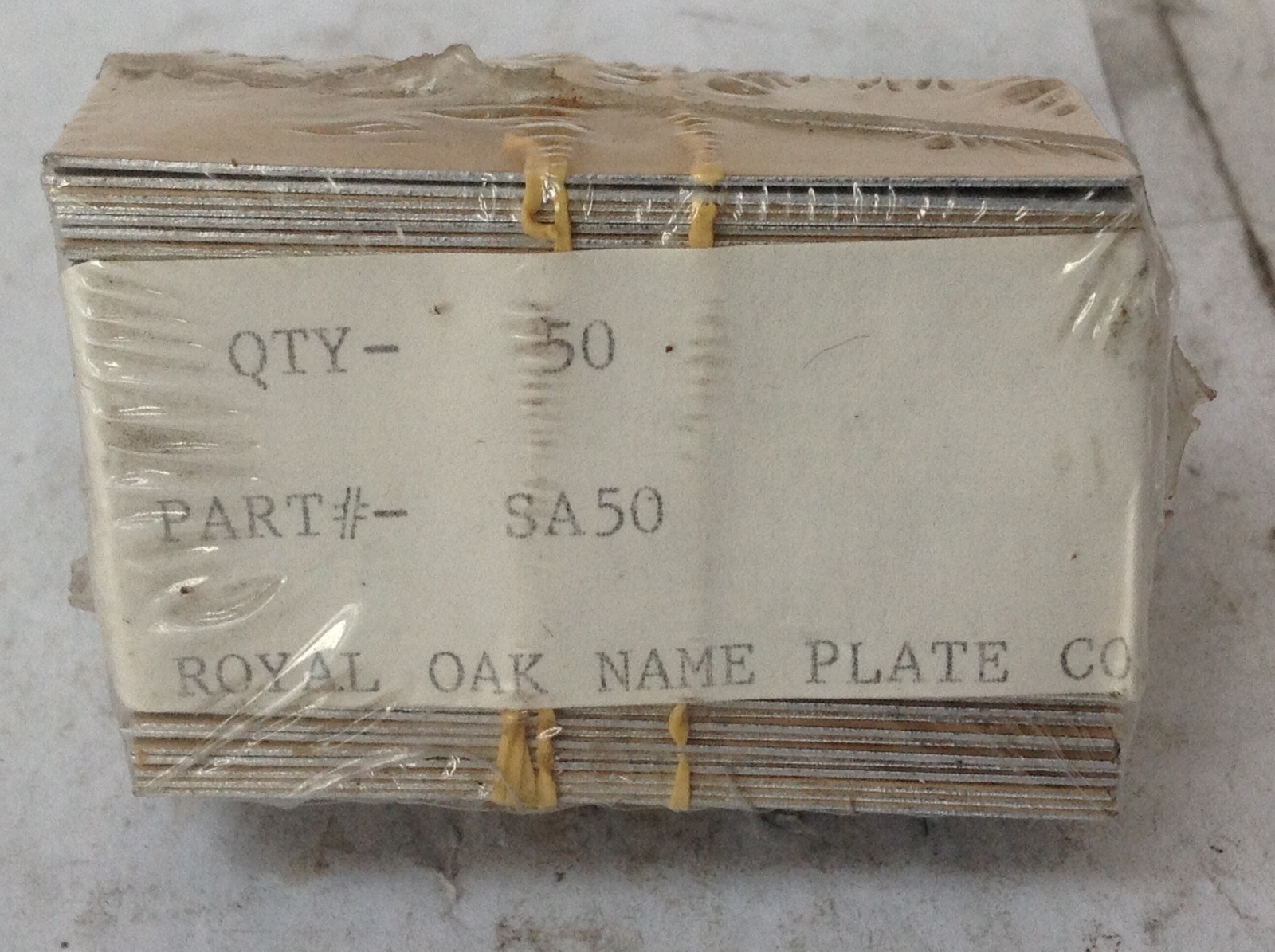 ROYAL OAK NAME PLATE SA50 Name Plate Blanks 2"/4" Set Of 50 (QTY AVAIL ...