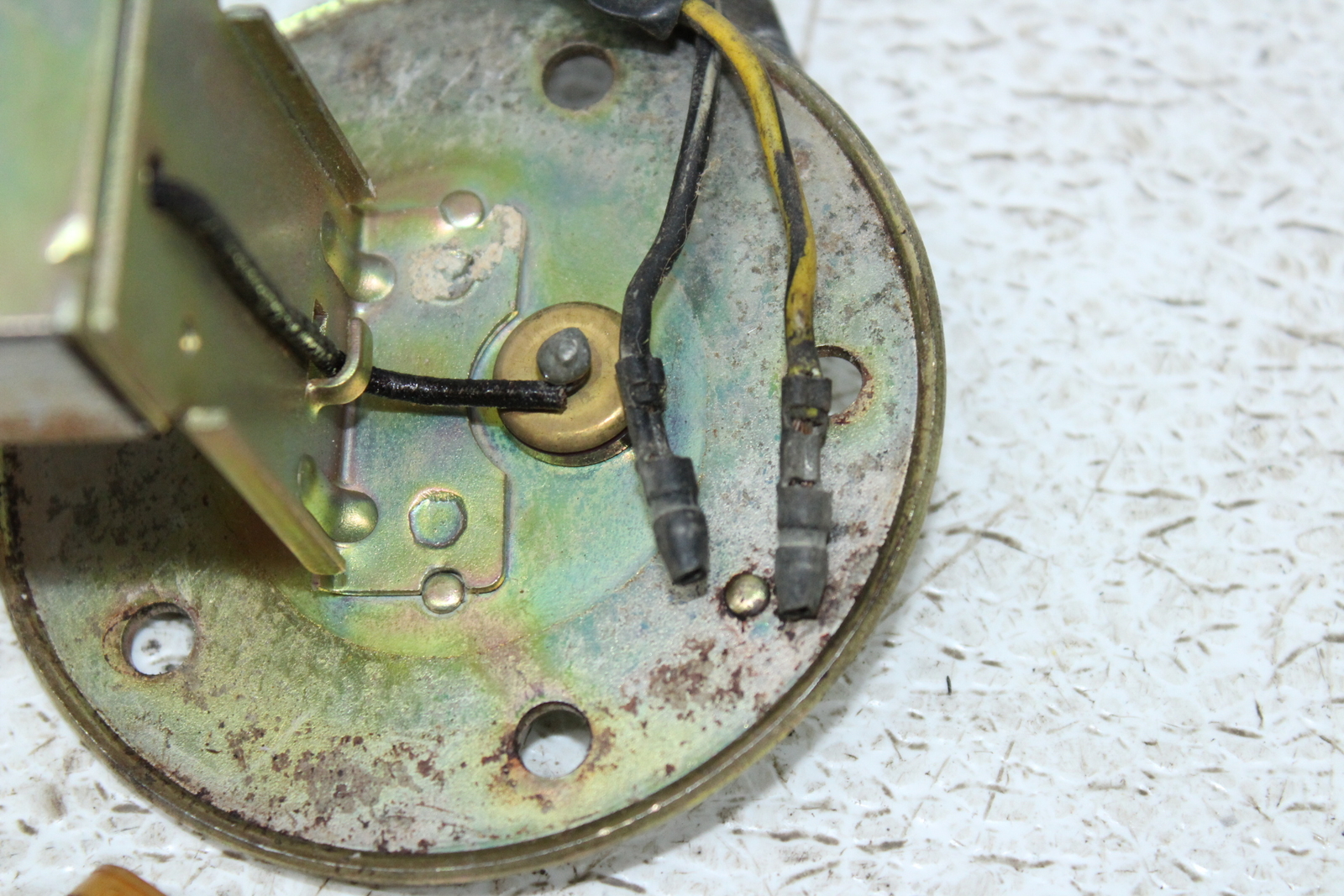 83-86 HONDA V65 MAGNA VF1100C FLOAT GAS FUEL PETROL LEVEL SENDING UNIT ...