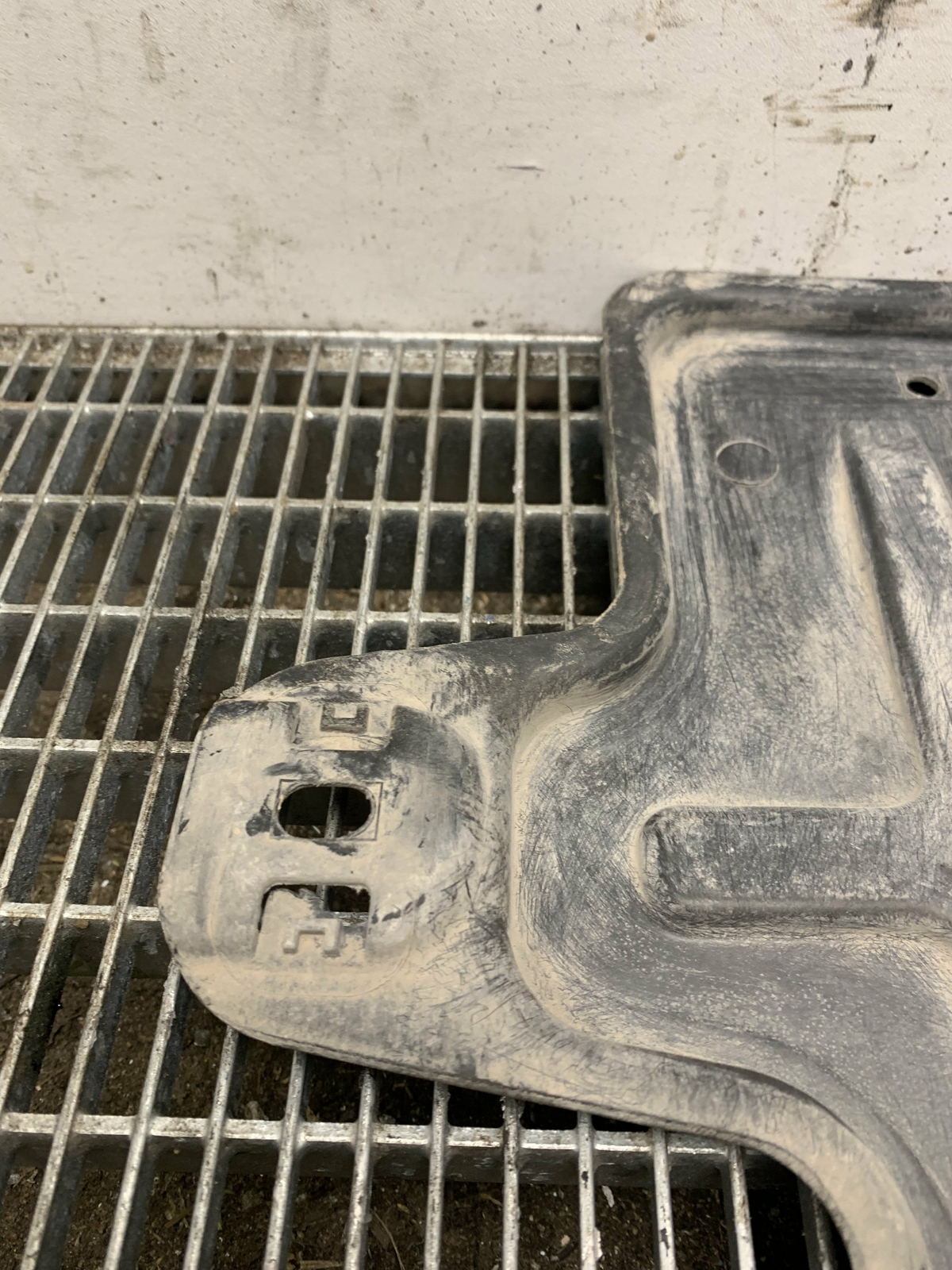 2019 VW JETTA Mk7 1.4 TSI Left Side Underbody Cover 5Q0825206 1.40 ...