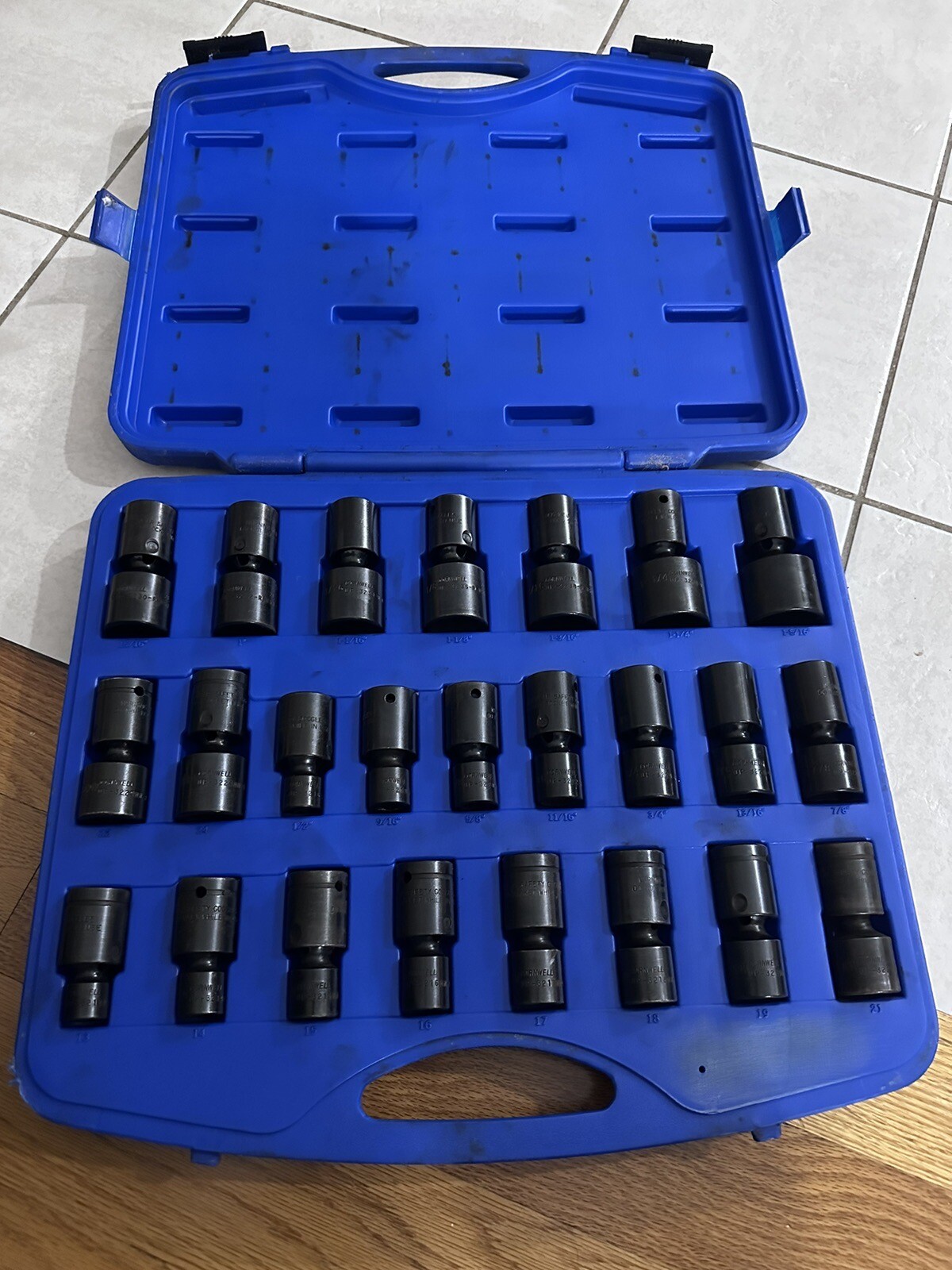 Cornwell Tools USA 1/2" Power Universal Swivel Socket Set. TSIUP324SS ...