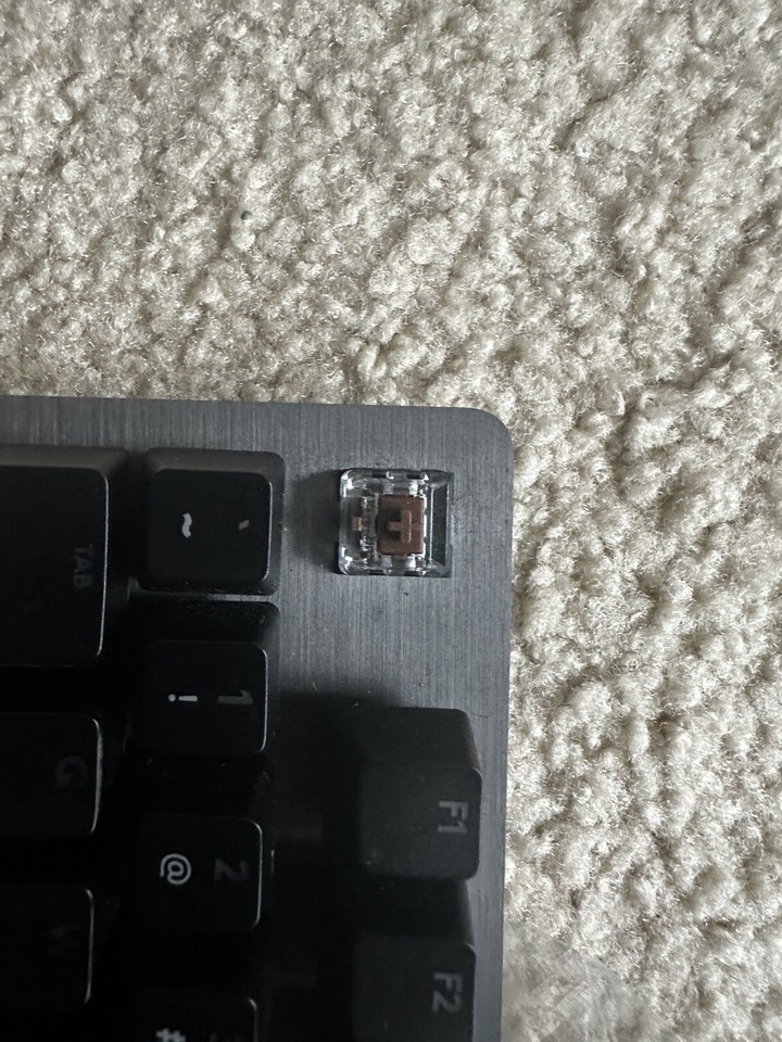 Logitech G513 Carbon Lightsync RGB GX Brown Switches Mechanical Gaming ...
