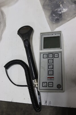 Radiation Detectors & Geigers - Victoreen Meter