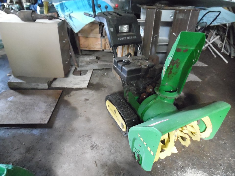 John Deere TRX26 Track Snowblower in great cond thrower 2 stage used | eBay