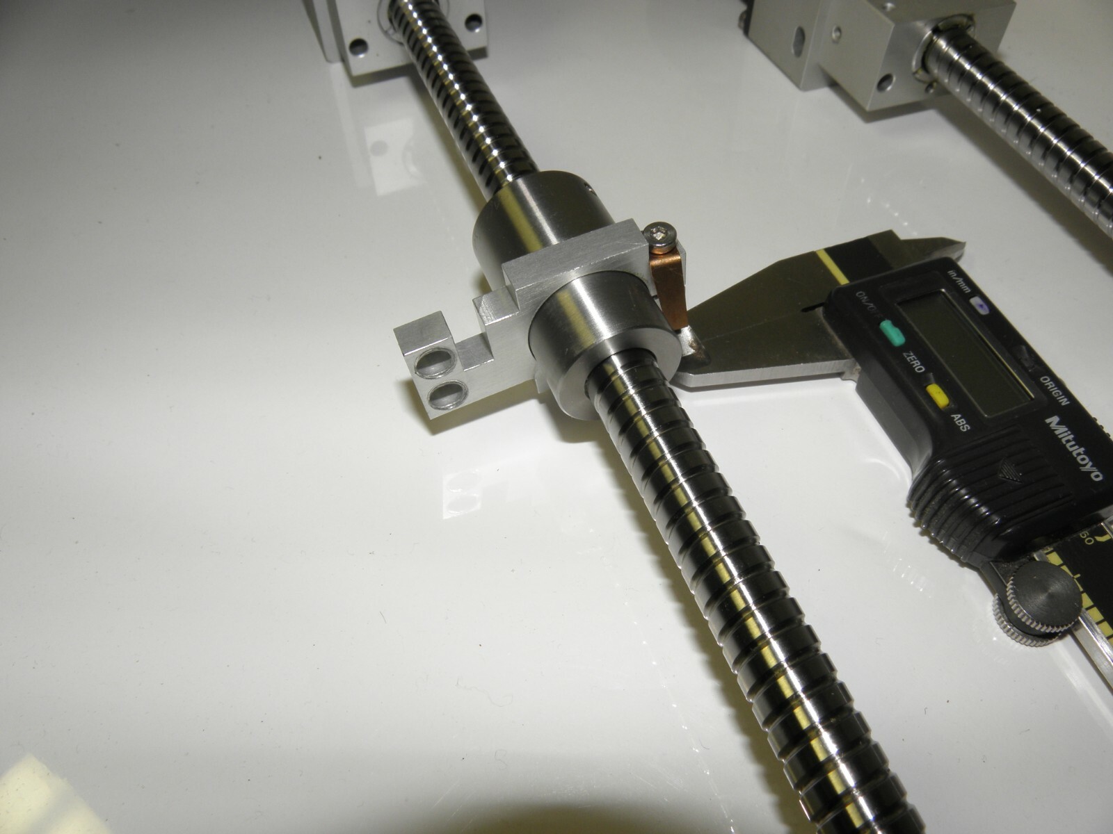 Two Drives Steinmeyer precision Ball screw (05/29/V) with motor and ...