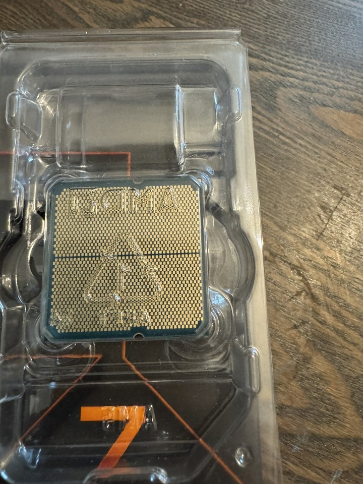 AMD Ryzen 7 7700x Processor (5.4 GHz, 8 Cores, LGA 1718/Socket AM5) Box ...