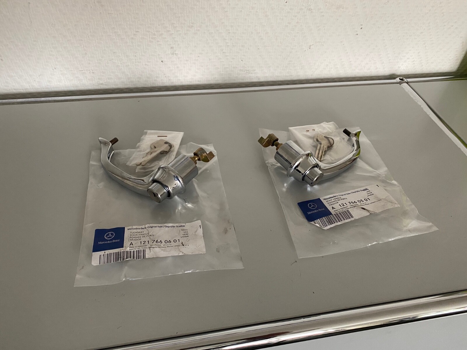 NEW NOS Genuine Mercedes-Benz 190SL W121 YMOS Door Handles L+R + 4 Keys ...