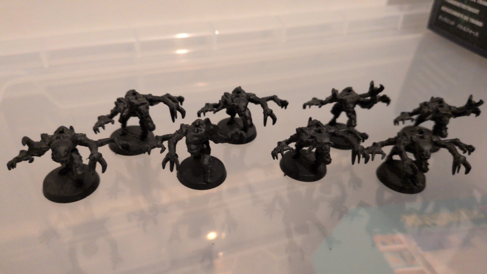 Warhammer 40k Tyranid Genestealers 8x Old Model Base Coat Black | eBay UK
