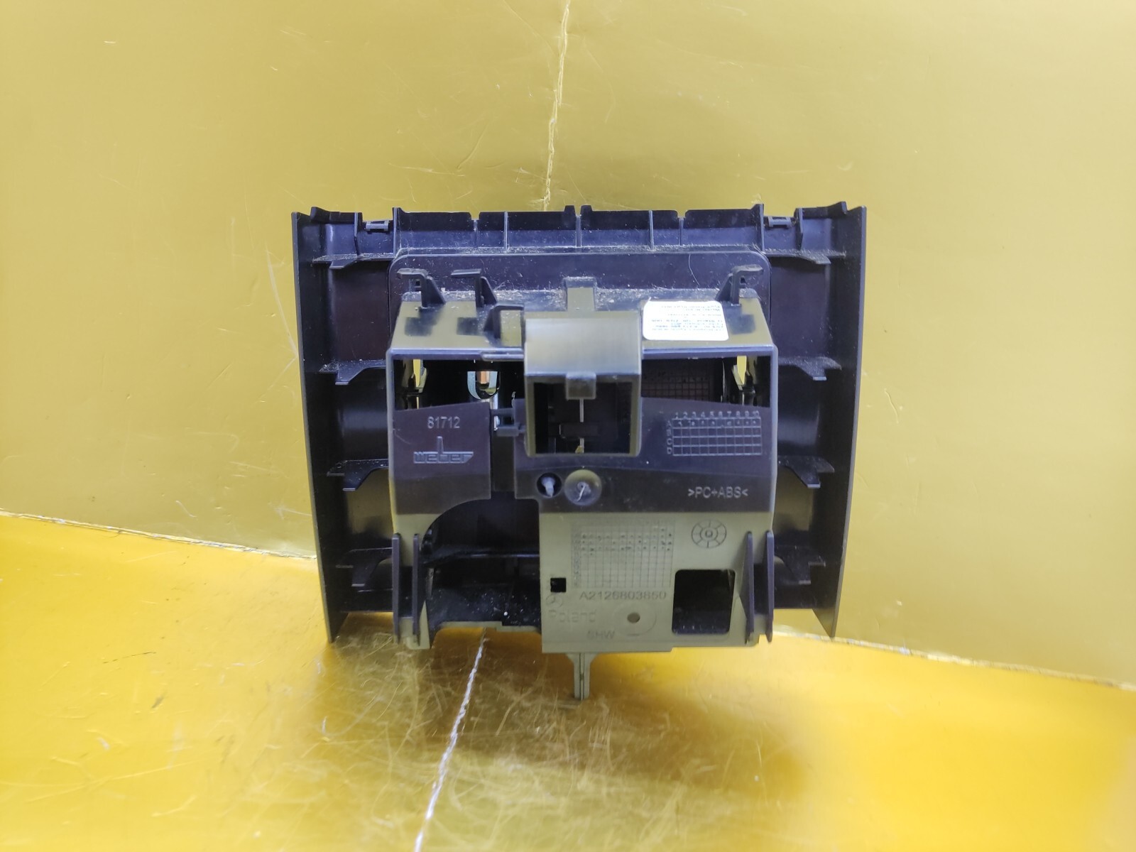 11 W212 MERCEDES BENZ E350 Rear Center Console Air Vent 2128300454 for ...