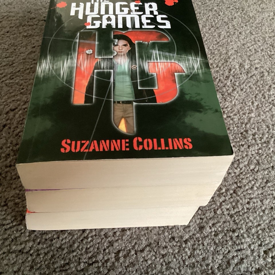 The Hunger Games Trilogy By Suzanne Collins Books 1-3 Mockingjay ...