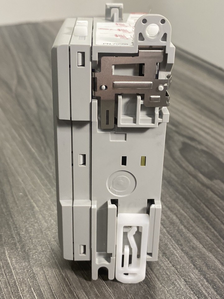 New Allen Bradley 2085-OF4 /A Micro850 4CH Analog Output Module + 2085 ...