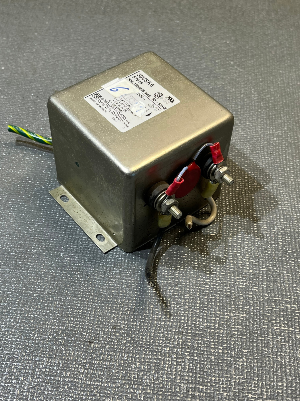 CORCOM FILTER 30VSK6 F7518 30A 120/250VAC | eBay.de