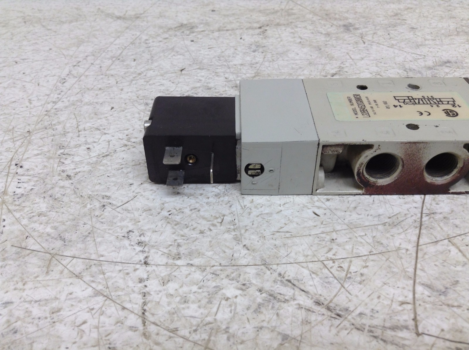 Numatics L22BB452OG00030 237-569B 110/120 VAC Solenoid Pneumatic Valve ...