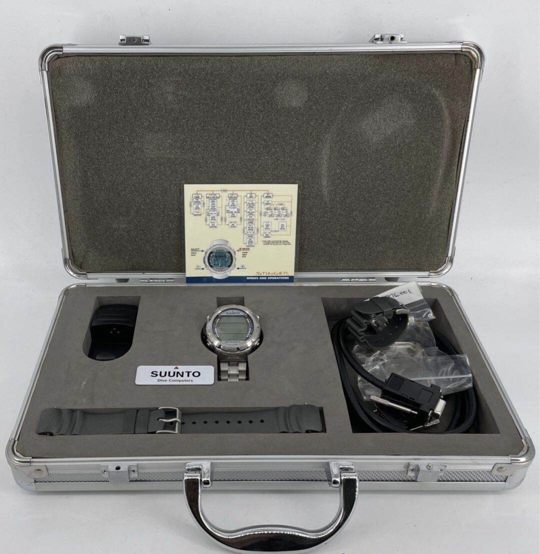 Suunto Stinger Watch & Dive Computer & Accessories In Shockproof Case ...