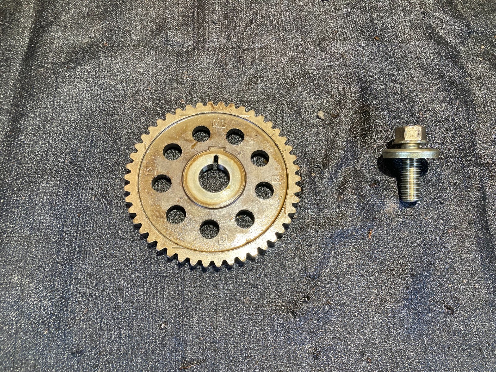 07-08 Honda Fit 1.5L L15A1 Camshaft Timing Gear & bolt | eBay