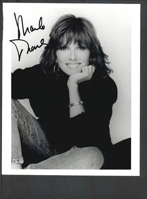 Marlo Thomas - Signed Autograph Headshot Photo - That Girl | eBay