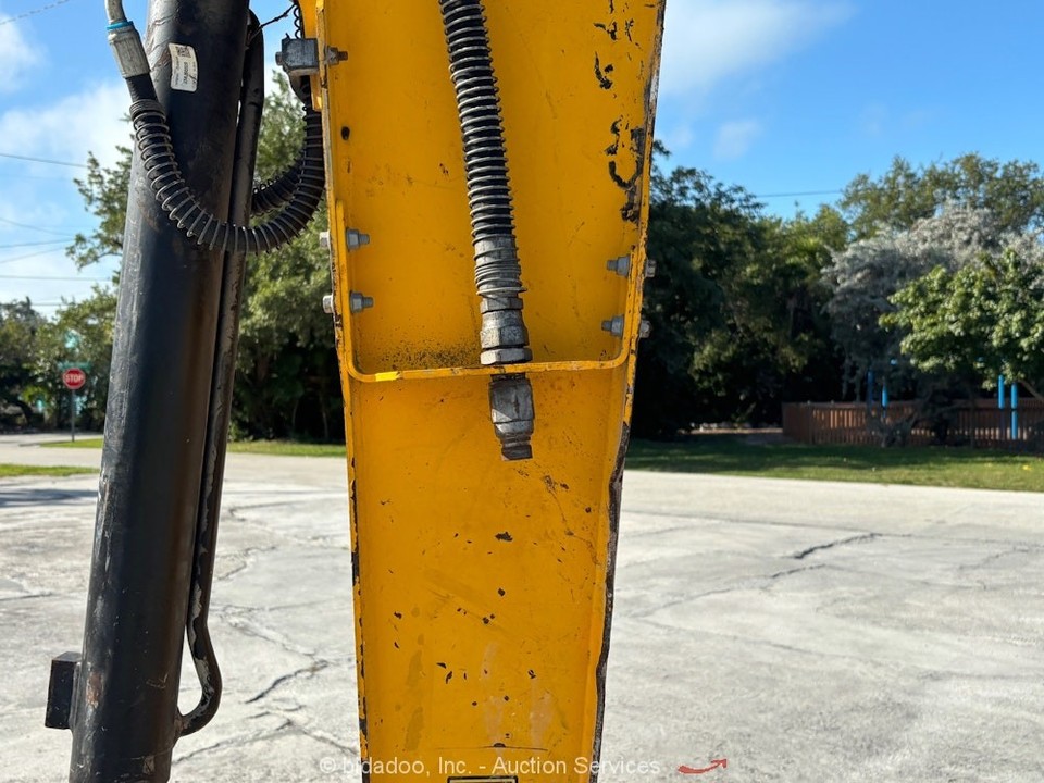 2018 JCB 55Z-1 Mini Excavator Rubber Tracks Backhoe Aux Hyd Bucket ...