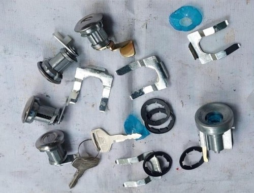 SET IGNITION BARREL KEY SWITCH DOOR LOCK DAIHATSU TAFT ROCKY FEROZA F70 ...