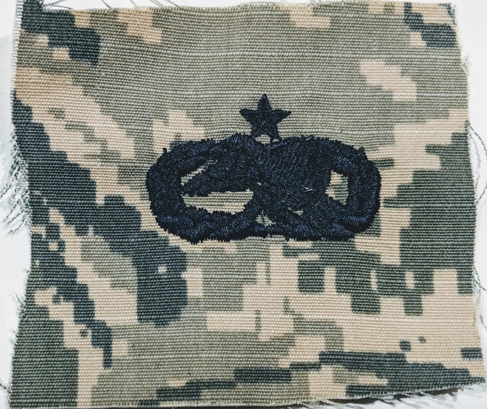 US AIR FORCE PATCH- 2 Senior Aircraft Maintenance Badges ABU material 7 ...