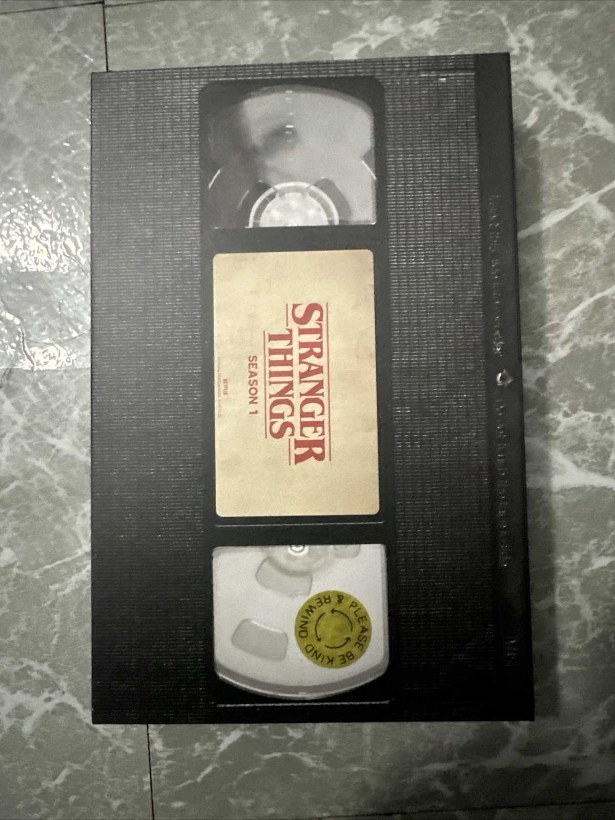 STRANGER THINGS SEASON 1 COLLECTOR'S EDITION BLU-RAY DVD DISC BOX SET ...