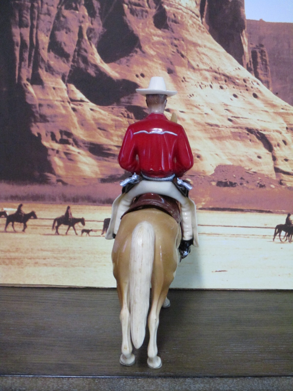 Hartland 900 series red/wht cowboy hat guns western rider Breyer horse ...