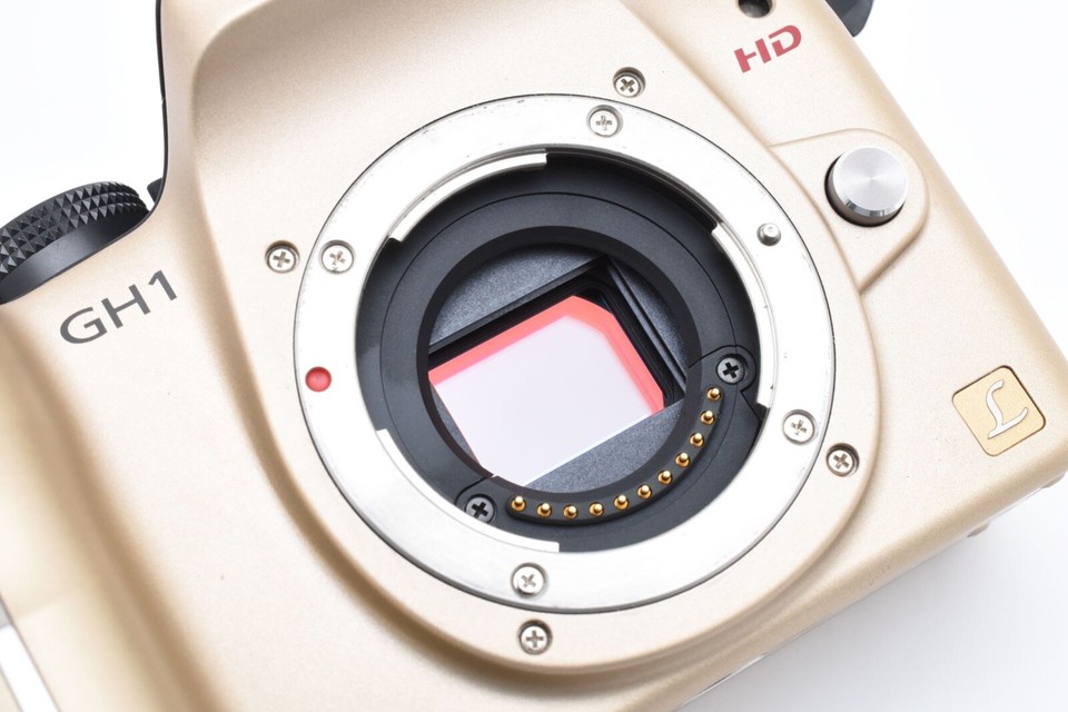 Panasonic LUMIX DMC-GH1 12.1MP Digital Camera Gold Body [Japanese Only ...