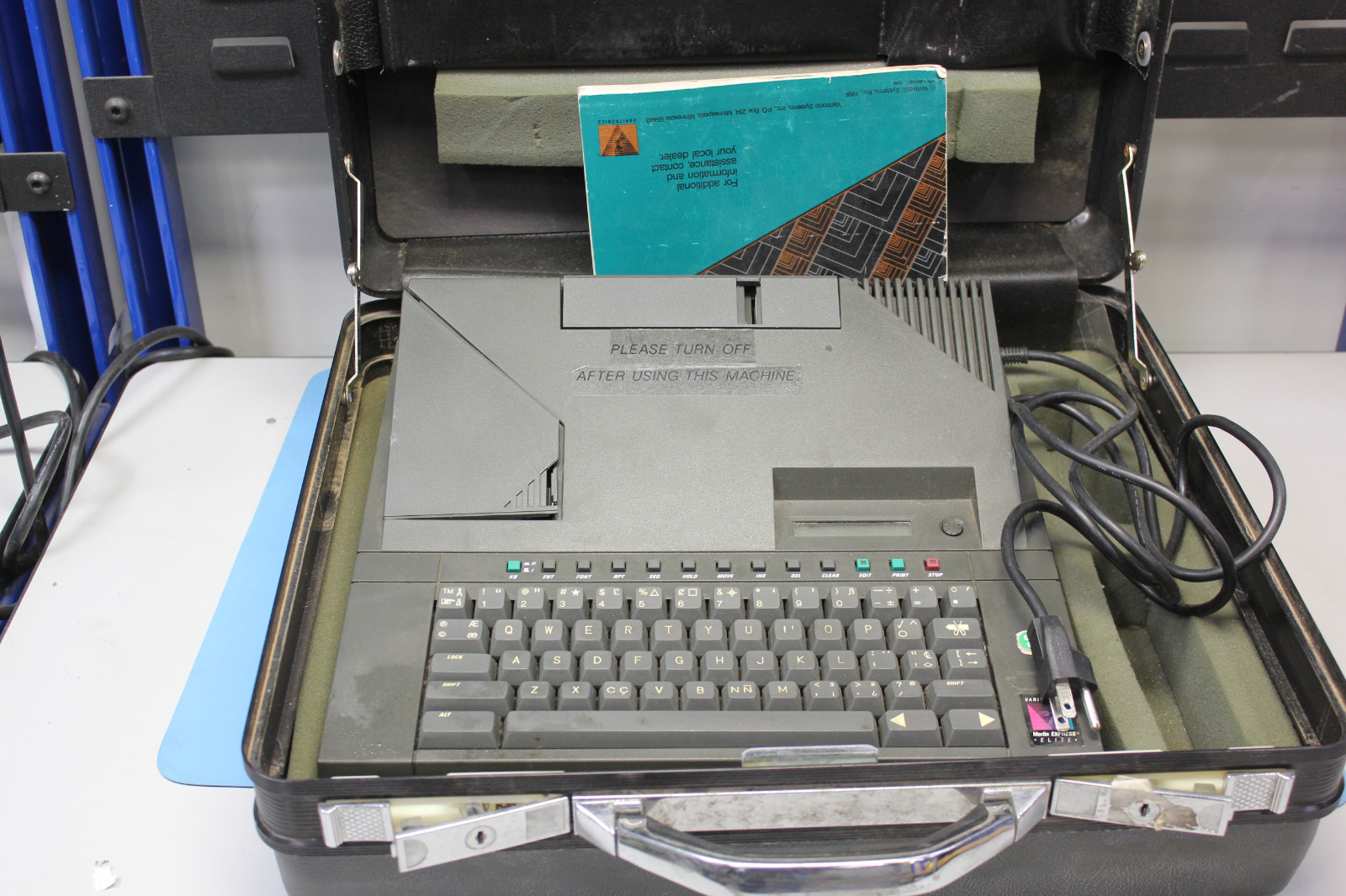 Varitronics Merlin Express Elite Lettering System With Case | eBay