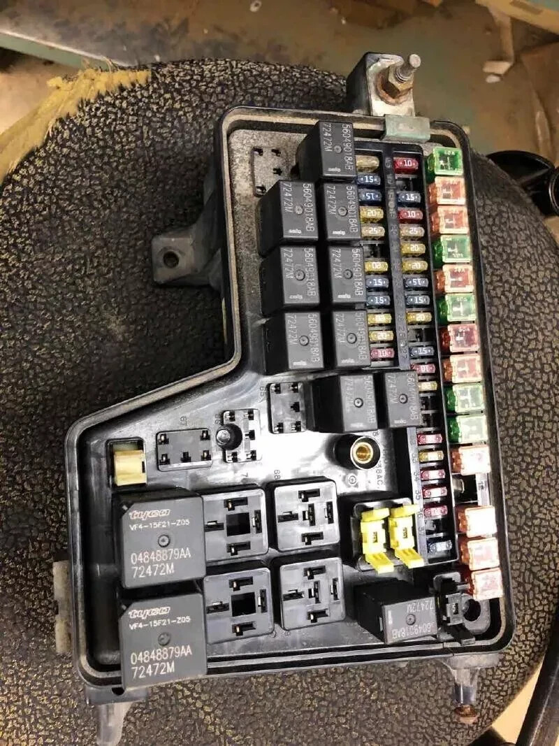 Dodge Ram 1500 Fuse Panel 2011 Ram 3500 6.7L TIPM Fuse Relay Box