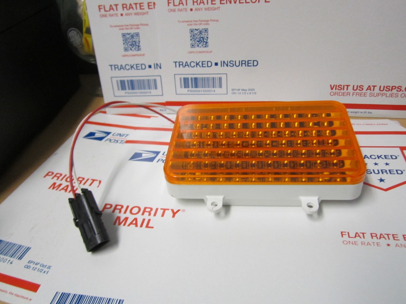 DIALIGHT 811-31AB / 81131AB Amber LED Turn Signal Marker Series 80 NEW ...