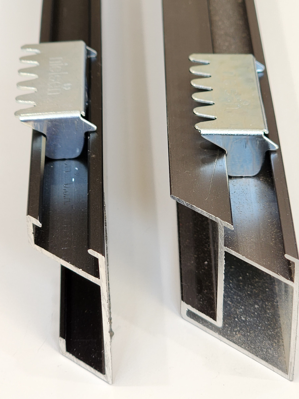 Notched Hangers, Metal Aluminum Frame Hardware, Nielsen ® Brand, 25 ...