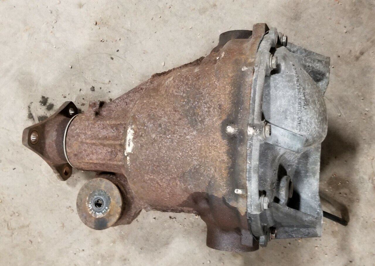 00 01 02 Lincoln LS V6 3.0l Rear End Diff Differential Chunk for sale ...