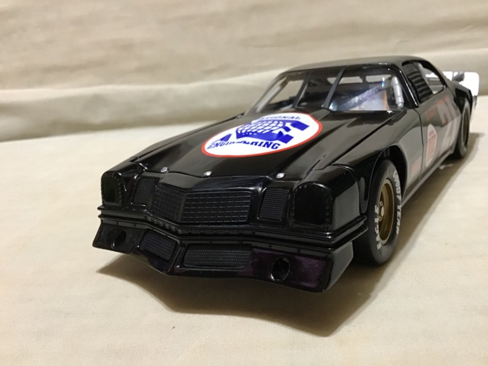 BONNETT NEIL #21 HODGDON 1981 1/24 CHEVROLET CAMARO XTREME STOCK CAR ...