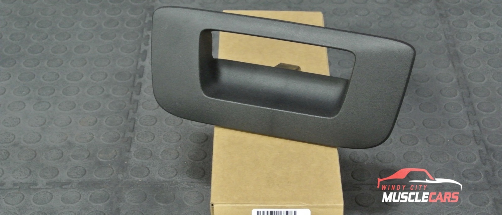 NEW 2007-13 Chevrolet Silverado Tailgate Handle Bezel GM 22755303 | eBay